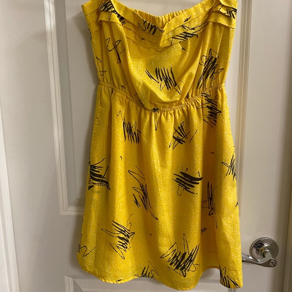 Mimi Chica | Dresses | Yellow Strapless Dress | Poshmark